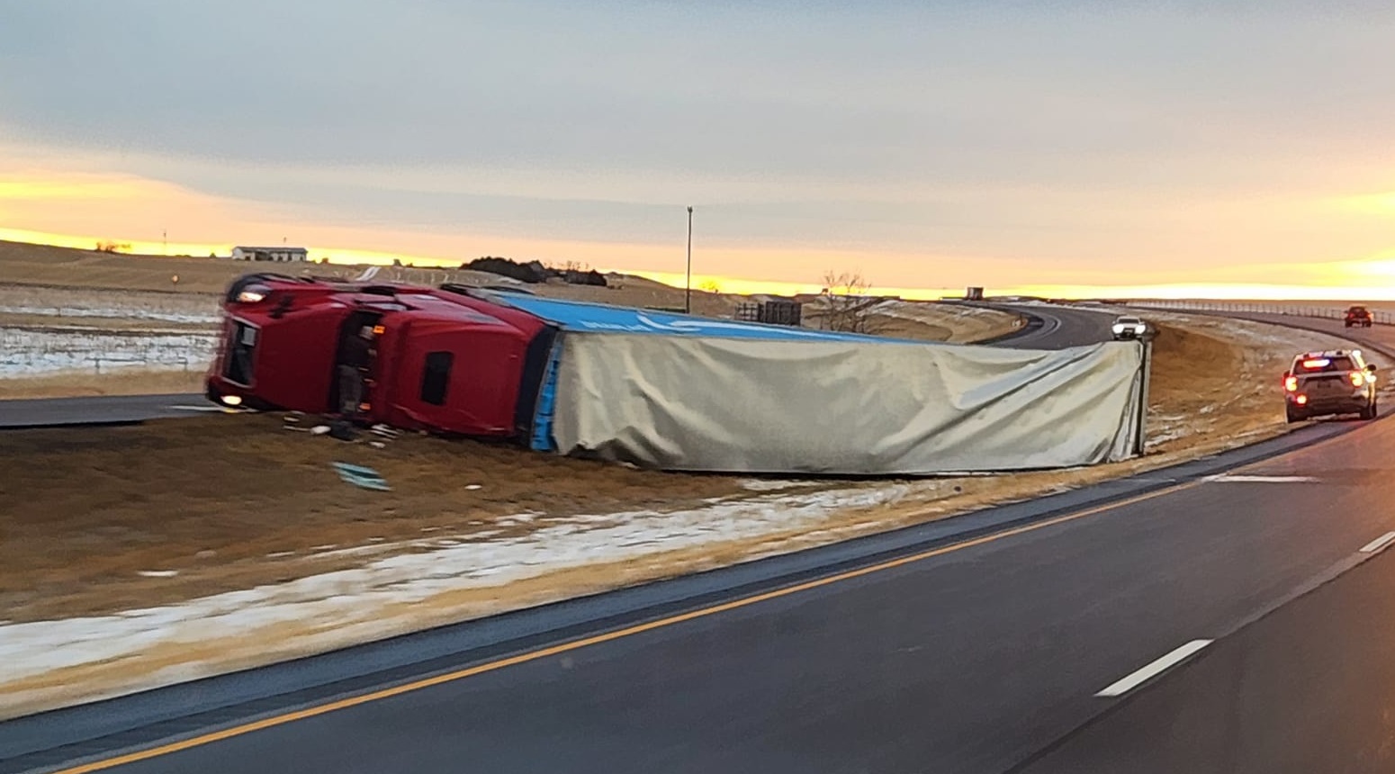 New York man seriously hurt after crashing semi on I-90 - KBHB News
