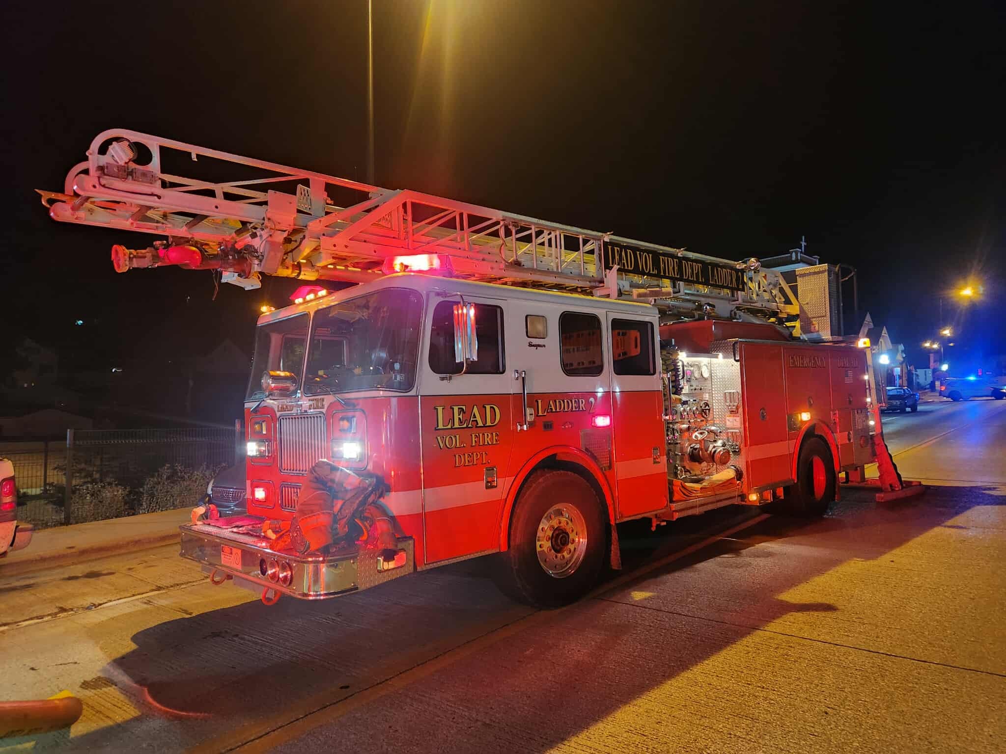 Lead fire responds to structure fire, gas leak early Sunday - KBHB News